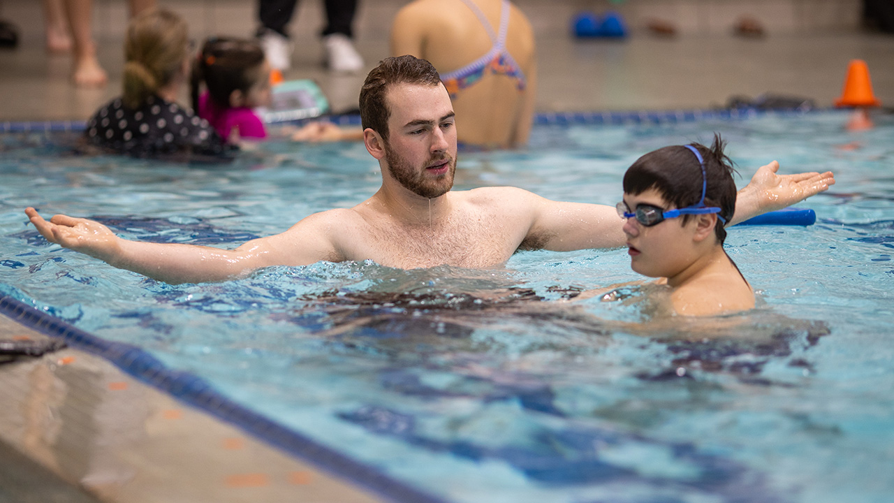 Adapted Aquatics program honored with national award | UW-Platteville News